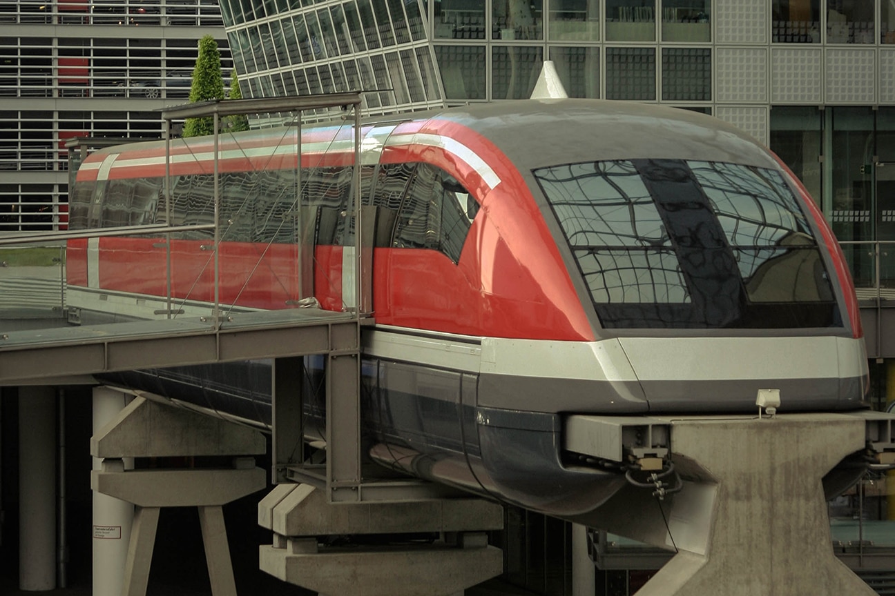 Powering Modern Rail Systems | Vicor