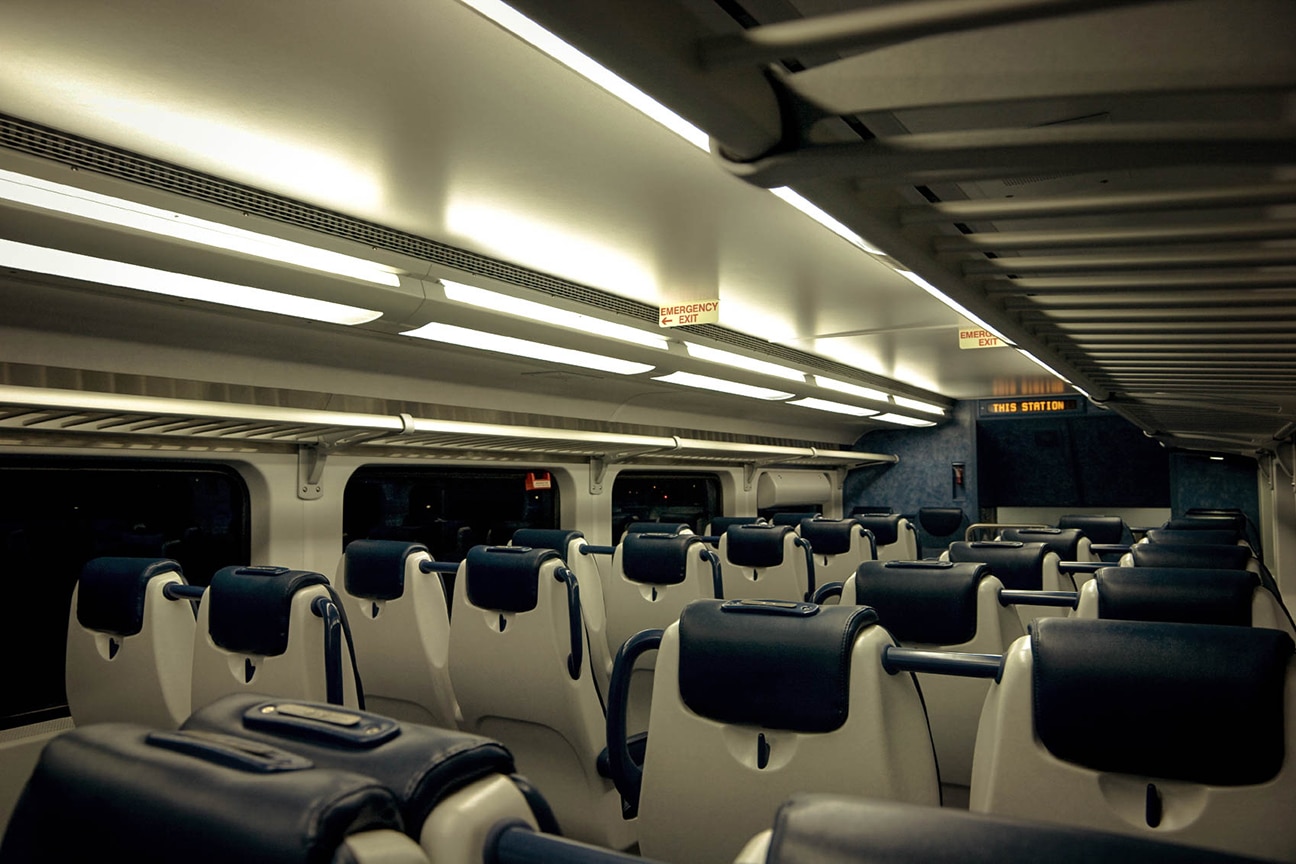 Powering Modern Rail Systems | Vicor