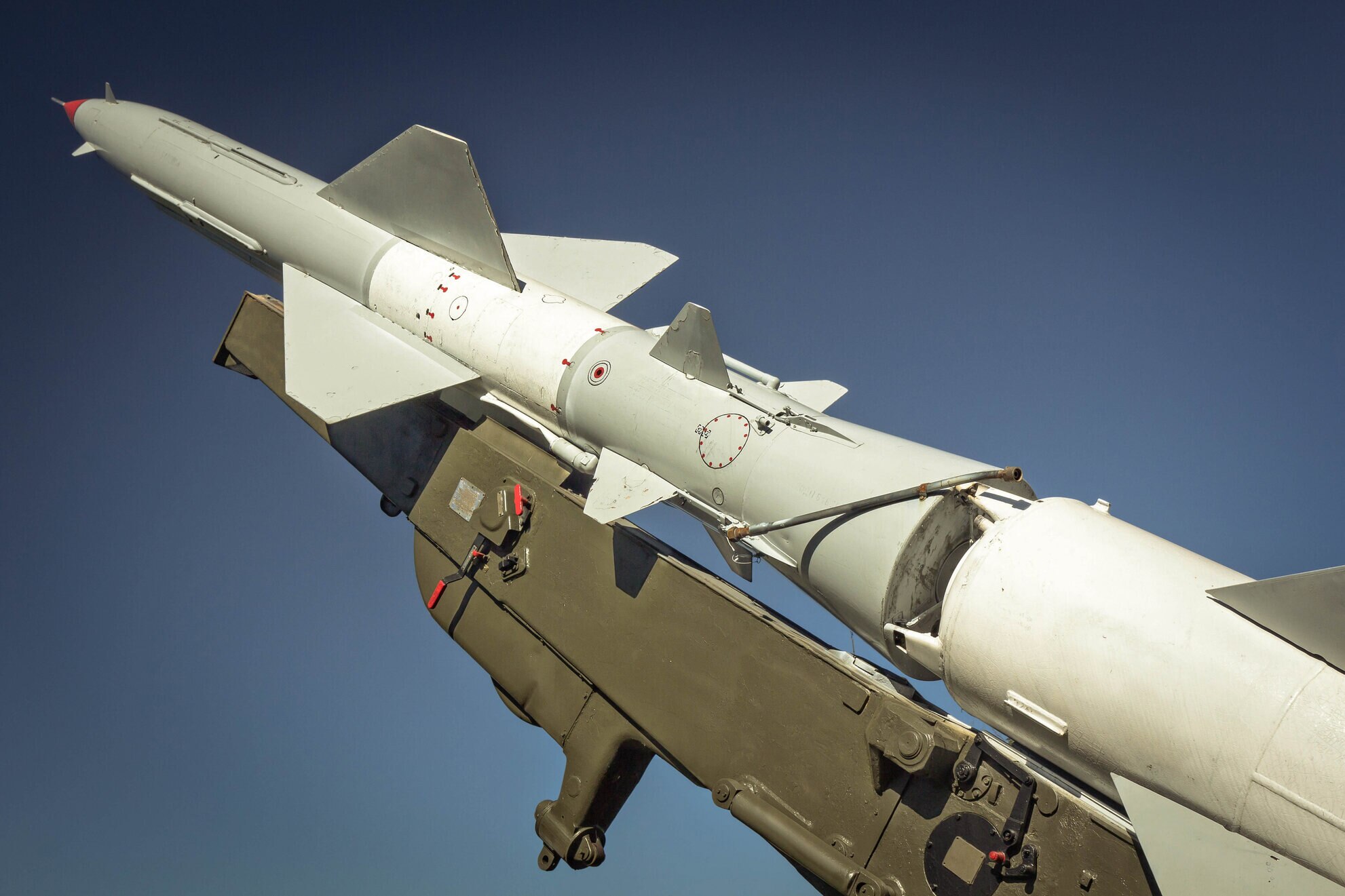 Custom Power Supplies for Aerospace and Defense Applications | Vicor