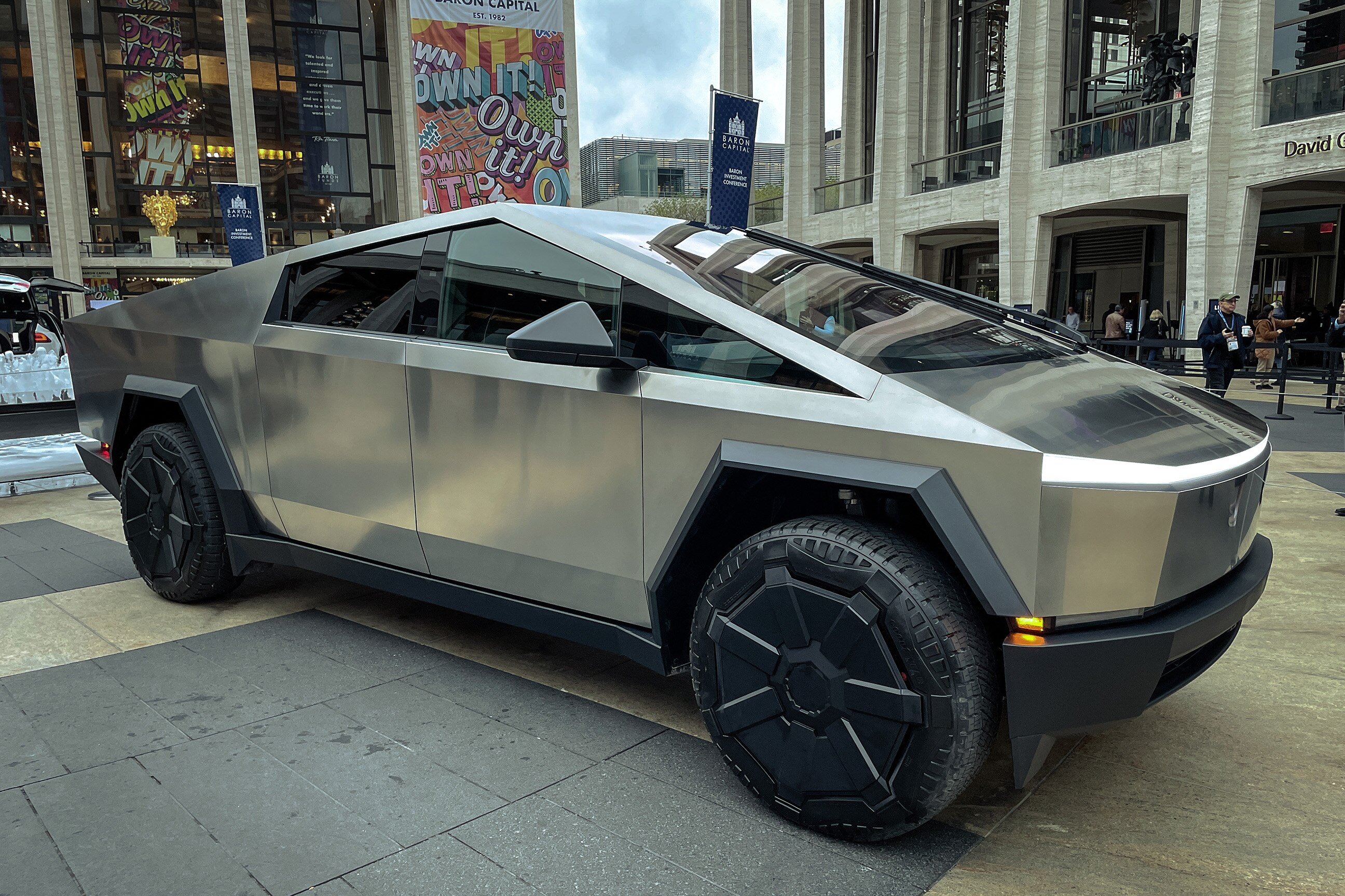 Tesla Commits To 48V Electrics | Vicor | Automotive