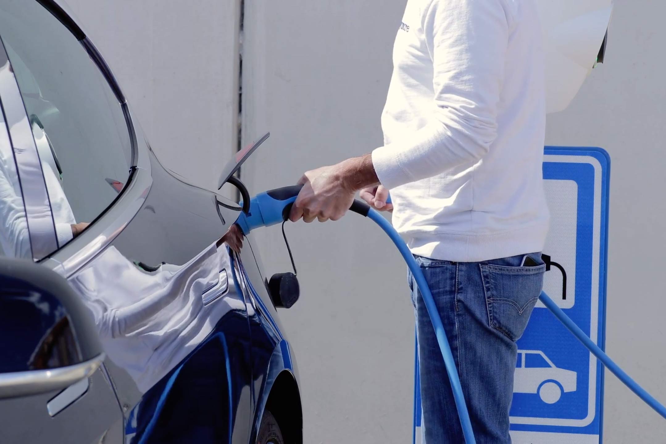 解决 400V/800V EV 快速充电兼容性问题 | Vicor